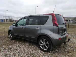 Grey Nissan Note 2011 in Saldus, with an engine capacity of 1.50 L and mileage of 221 thousand km for 4400 €, photo 5 on AUTOMOTO.COM.LV