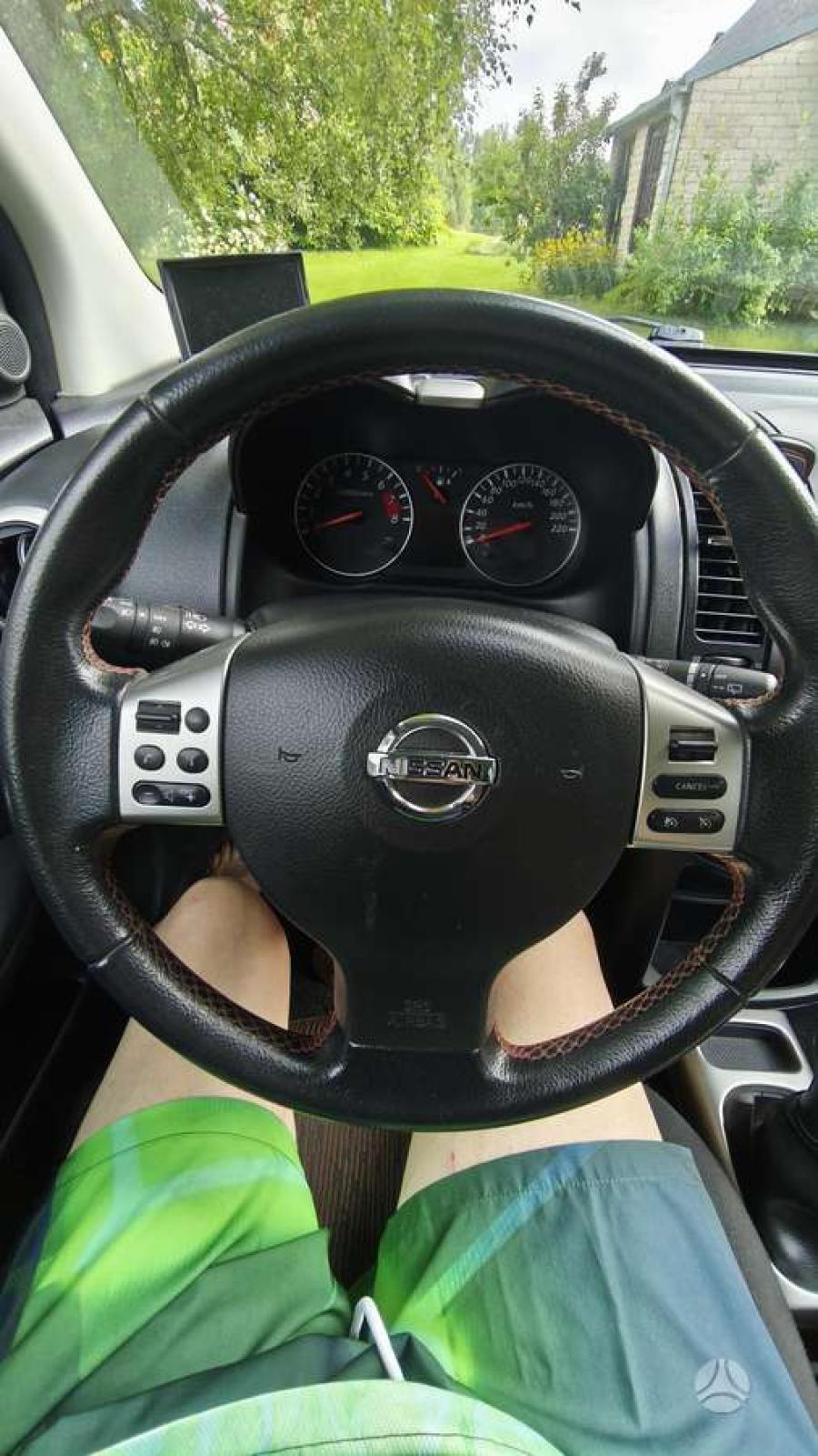 Grey Nissan Note 2011 in Moletai, with an engine capacity of 1.39 L and mileage of 140 thousand km for 2700 €, photo 3 on AUTOMOTO.COM.LV