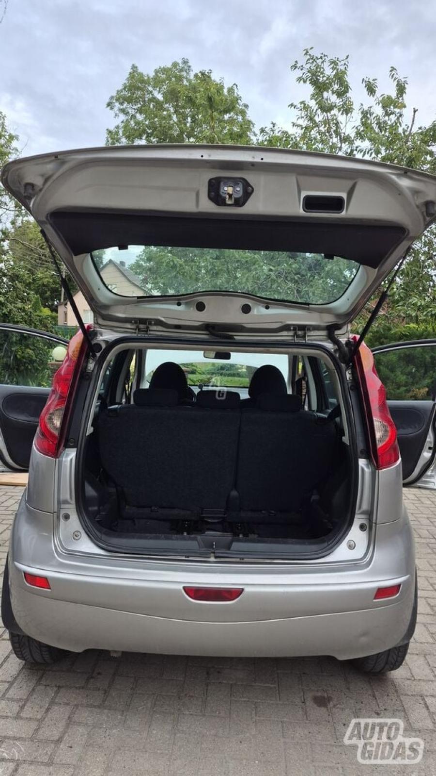 Pelēks Nissan Note 2011 Klaipėda, ar dzinēja tilpumu 1.50 L un nobraukumu 0 tūkst. km par 1960 €, foto 13 vietnē AUTOMOTO.COM.LV