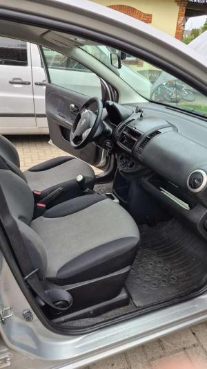 Grey Nissan Note 2011 in Klaipeda, with an engine capacity of 1.50 L and mileage of 301 thousand km for 1899 €, photo 12 on AUTOMOTO.COM.LV