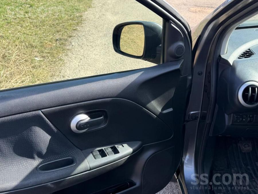 Pelēks Nissan Note 2012 Ludza, ar dzinēja tilpumu 1.50 L un nobraukumu 0 tūkst. km par 3950 €, foto 7 vietnē AUTOMOTO.COM.LV