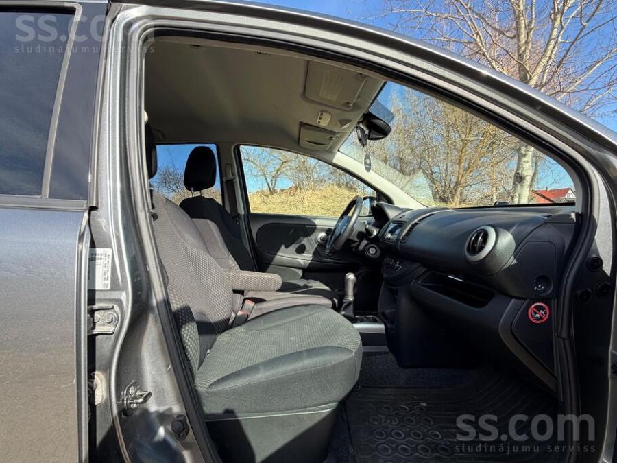 Pelēks Nissan Note 2012 Ludza, ar dzinēja tilpumu 1.50 L un nobraukumu 0 tūkst. km par 3950 €, foto 15 vietnē AUTOMOTO.COM.LV