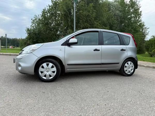 Pelēks Nissan Note 2012 Rīga, ar dzinēja tilpumu 1.40 L un nobraukumu 258 tūkst. km par 1900 €, foto 2 vietnē AUTOMOTO.COM.LV