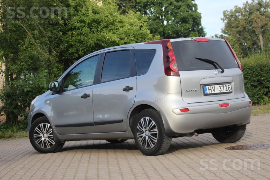 Pelēks Nissan Note 2012 Tukums, ar dzinēja tilpumu 1.40 L un nobraukumu 212 tūkst. km par 2490 €, foto 5 vietnē AUTOMOTO.COM.LV