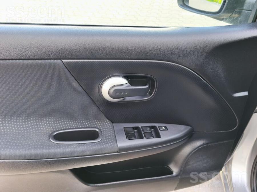 Grey Nissan Note 2012 in Riga, with an engine capacity of 1.50 L and mileage of 0 thousand km for 3900 €, photo 14 on AUTOMOTO.COM.LV