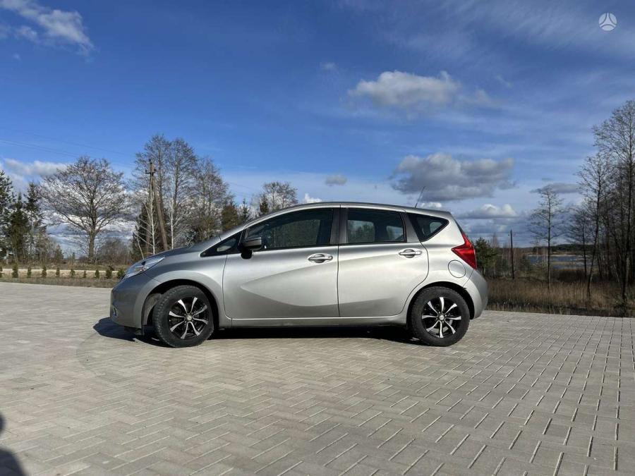 Pelēks Nissan Note 2013 Šauļi, ar dzinēja tilpumu 1.46 L un nobraukumu 154 tūkst. km par 1999 €, foto 7 vietnē AUTOMOTO.COM.LV