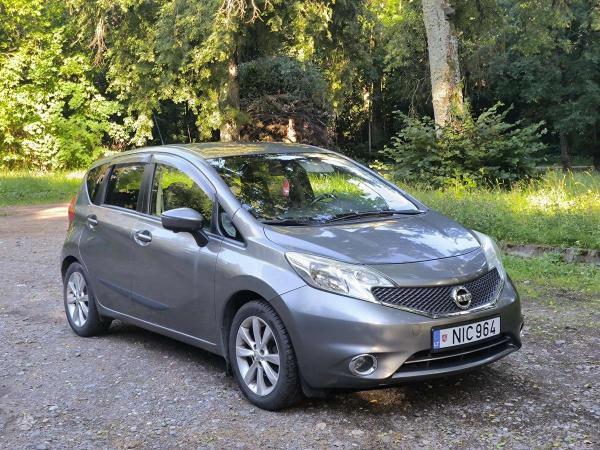 Grey Nissan Note 2014 in Vilnius, with an engine capacity of 1.46 L and mileage of 202 thousand km for 3600 €, photo 1 on AUTOMOTO.COM.LV