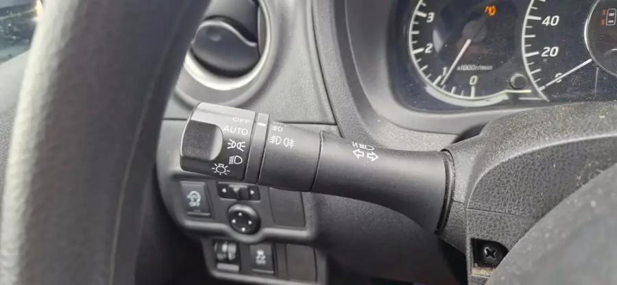 Pelēks Nissan Note 2014 Daugavpils, ar dzinēja tilpumu 1.50 L un nobraukumu 156 tūkst. km par 5350 €, foto 15 vietnē AUTOMOTO.COM.LV