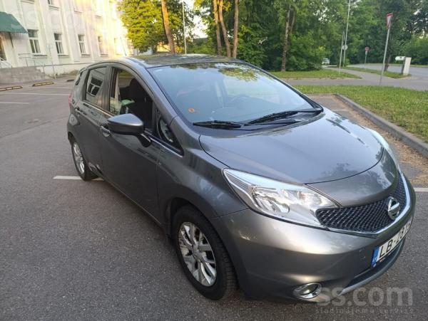 Pelēks Nissan Note 2015 Daugavpils, ar dzinēja tilpumu 1.20 L un nobraukumu 138 tūkst. km par 5200 €, foto 1 vietnē AUTOMOTO.COM.LV