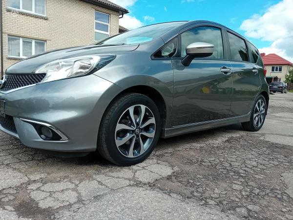 Pelēks Nissan Note 2015 Utena, ar dzinēja tilpumu 1.20 L un nobraukumu 195 tūkst. km par 3950 €, foto 2 vietnē AUTOMOTO.COM.LV
