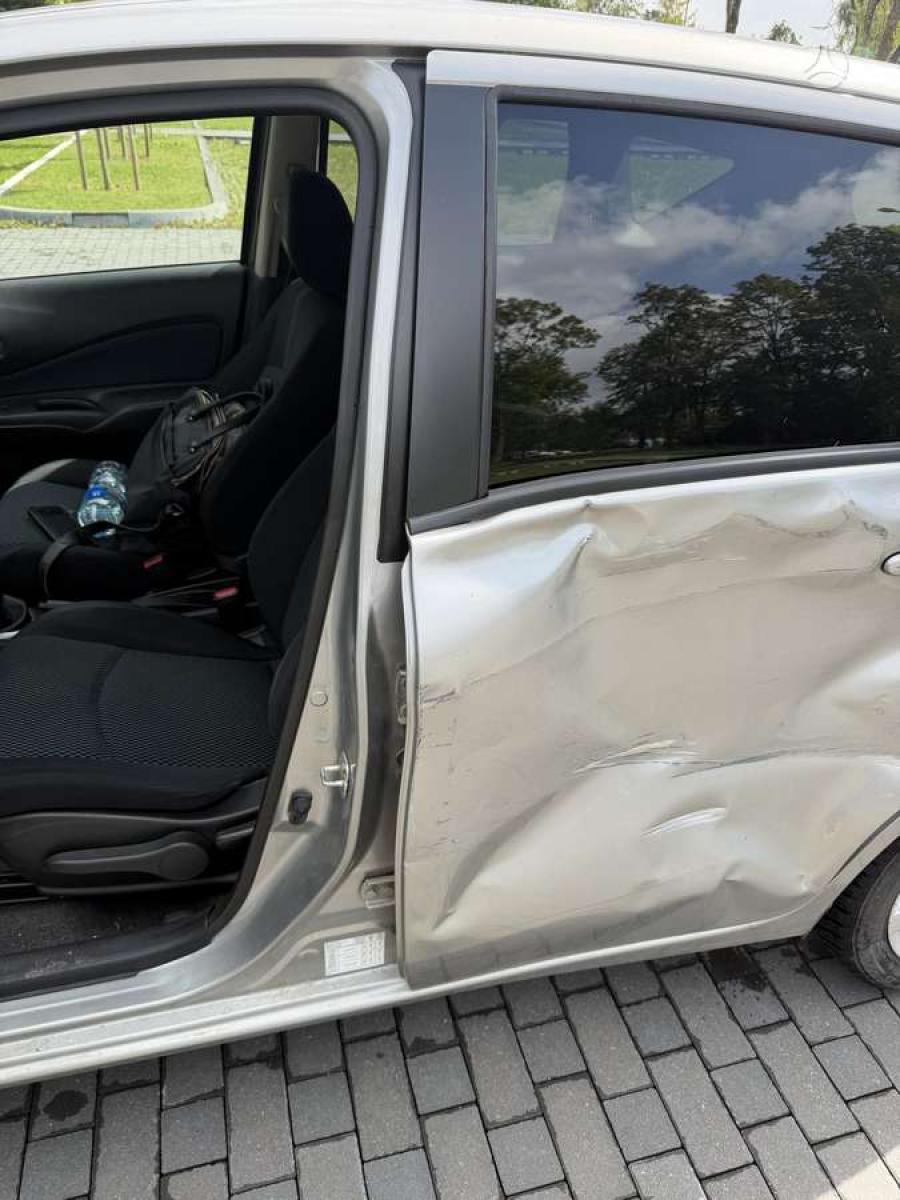 Pelēks Nissan Note 2016 Kauņa, ar dzinēja tilpumu 1.20 L un nobraukumu 205 tūkst. km par 1999 €, foto 15 vietnē AUTOMOTO.COM.LV