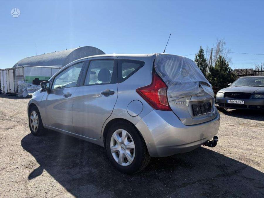 Grey Nissan Note 2016 in Radviliskis, with an engine capacity of 1.46 L and mileage of 177 thousand km for 2750 €, photo 5 on AUTOMOTO.COM.LV
