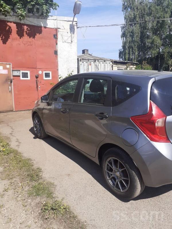 Grey Nissan Note 2016 in Riga, with an engine capacity of 1.50 L and mileage of 142 thousand km for 4600 €, photo 4 on AUTOMOTO.COM.LV
