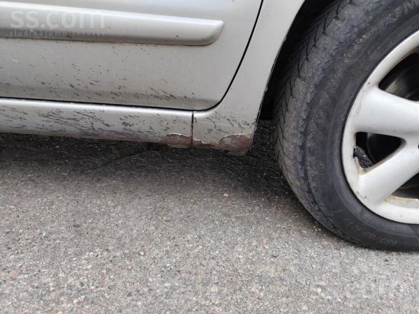 Pelēks Nissan Note 2008 Rīga, ar dzinēja tilpumu 1.50 L un nobraukumu 324 tūkst. km par 590 €, foto 9 vietnē AUTOMOTO.COM.LV