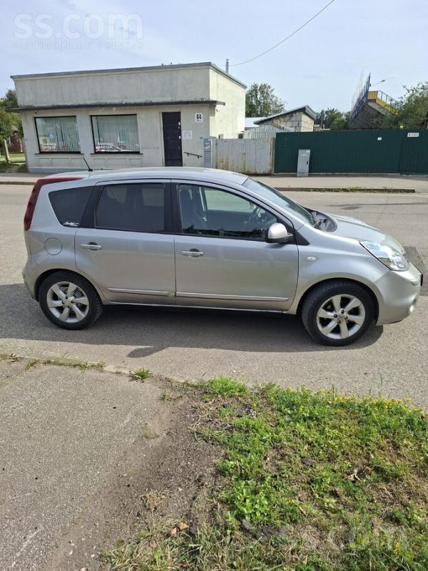Pelēks Nissan Note 2010 Daugavpils, ar dzinēja tilpumu 1.50 L un nobraukumu 328 tūkst. km par 2900 €, foto 3 vietnē AUTOMOTO.COM.LV