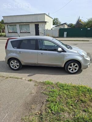 Pelēks Nissan Note 2010 Daugavpils, ar dzinēja tilpumu 1.50 L un nobraukumu 328 tūkst. km par 2900 €, foto 3 vietnē AUTOMOTO.COM.LV