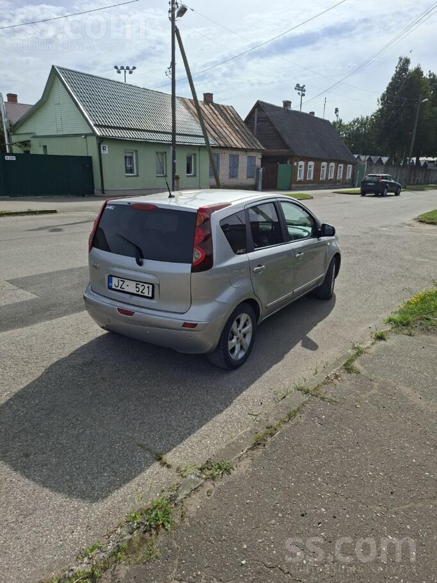 Pelēks Nissan Note 2010 Daugavpils, ar dzinēja tilpumu 1.50 L un nobraukumu 328 tūkst. km par 2900 €, foto 4 vietnē AUTOMOTO.COM.LV