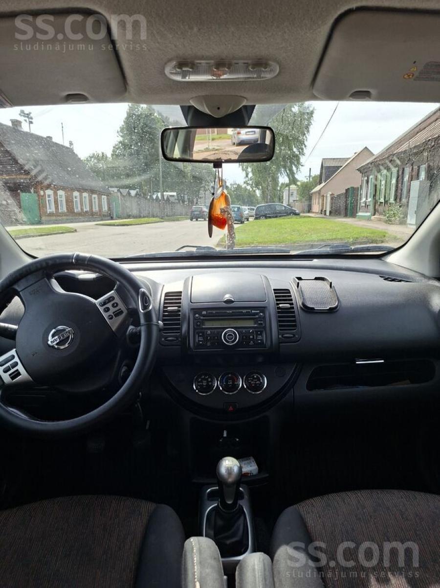 Pelēks Nissan Note 2010 Daugavpils, ar dzinēja tilpumu 1.50 L un nobraukumu 328 tūkst. km par 2900 €, foto 11 vietnē AUTOMOTO.COM.LV