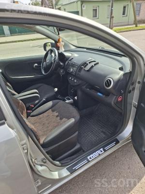 Pelēks Nissan Note 2010 Daugavpils, ar dzinēja tilpumu 1.50 L un nobraukumu 328 tūkst. km par 2900 €, foto 12 vietnē AUTOMOTO.COM.LV