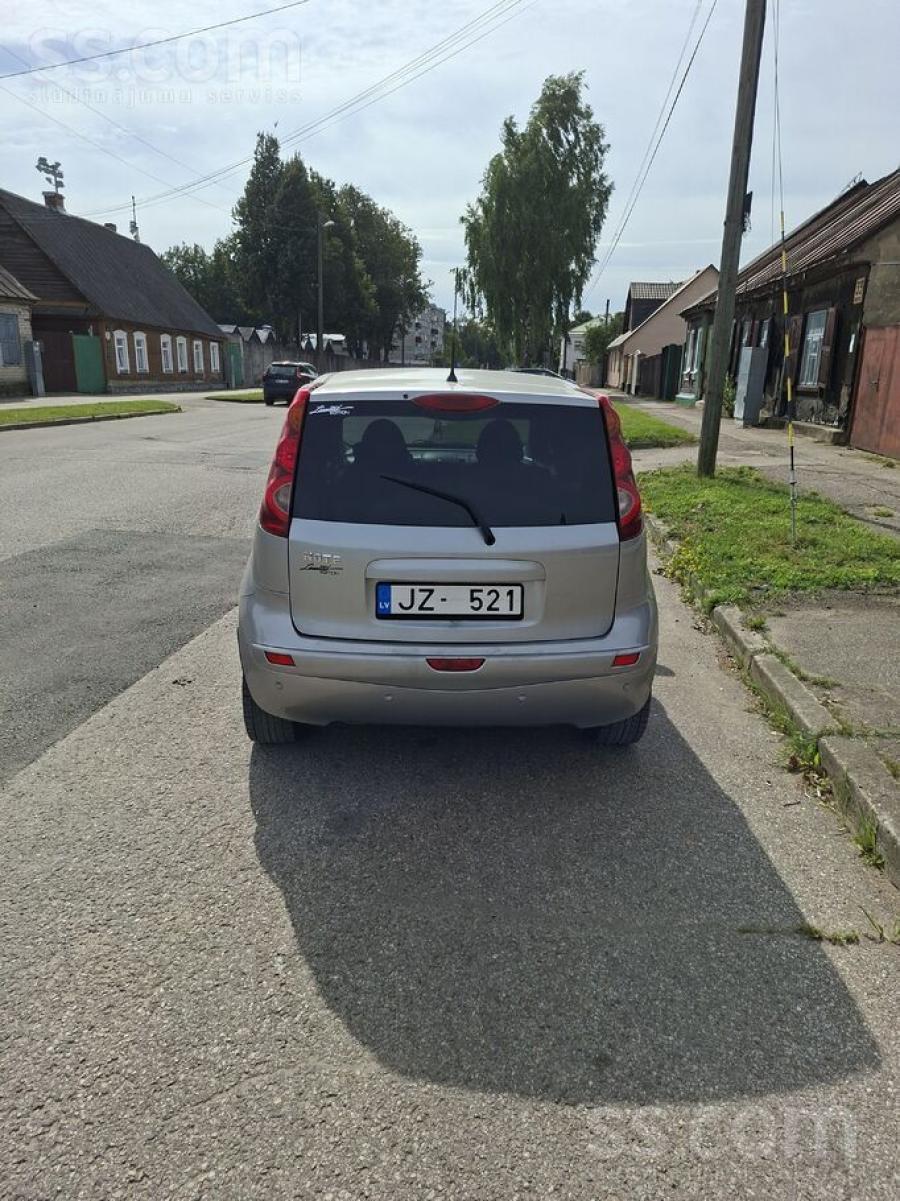 Pelēks Nissan Note 2010 Daugavpils, ar dzinēja tilpumu 1.50 L un nobraukumu 328 tūkst. km par 2900 €, foto 15 vietnē AUTOMOTO.COM.LV