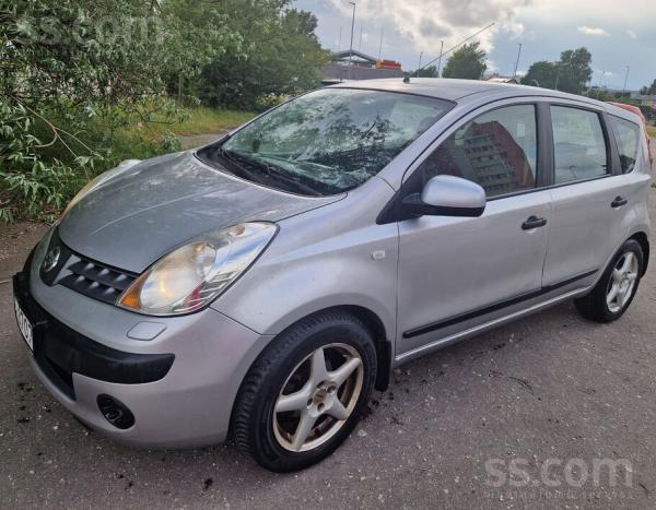 Grey Nissan Note 2006 in Liepaja, with an engine capacity of 1.60 L and mileage of 227 thousand km for 1650 €, photo 1 on AUTOMOTO.COM.LV