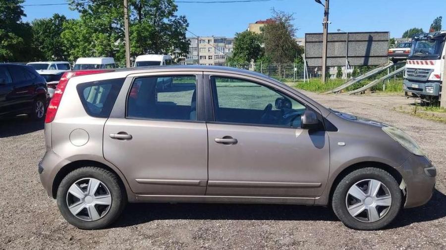 Nissan Note 2007 in Klaipeda, with an engine capacity of 1.46 L and mileage of 287 thousand km for 850 €, photo 1 on AUTOMOTO.COM.LV