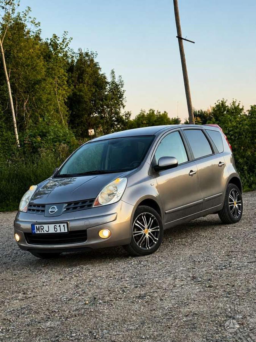 Nissan Note 2008 Viļņa, ar dzinēja tilpumu 1.60 L un nobraukumu 223 tūkst. km par 1800 €, foto 1 vietnē AUTOMOTO.COM.LV