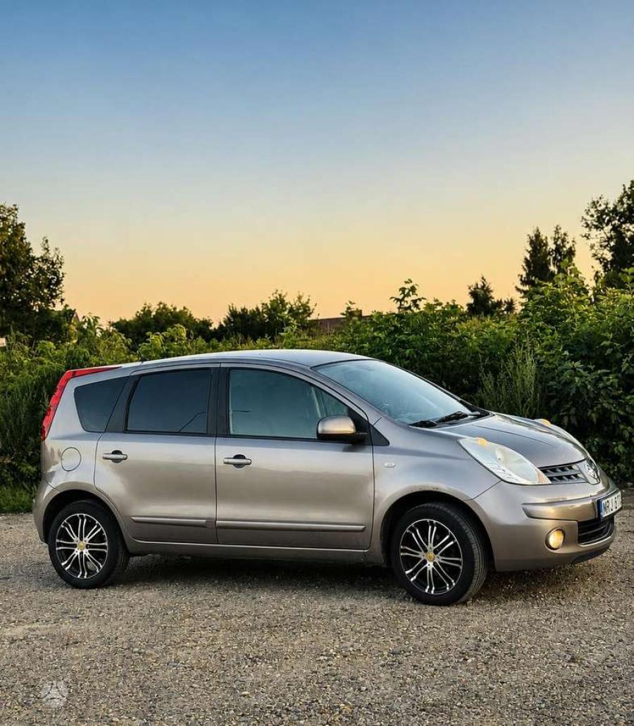 Nissan Note 2008 Viļņa, ar dzinēja tilpumu 1.60 L un nobraukumu 223 tūkst. km par 1800 €, foto 6 vietnē AUTOMOTO.COM.LV