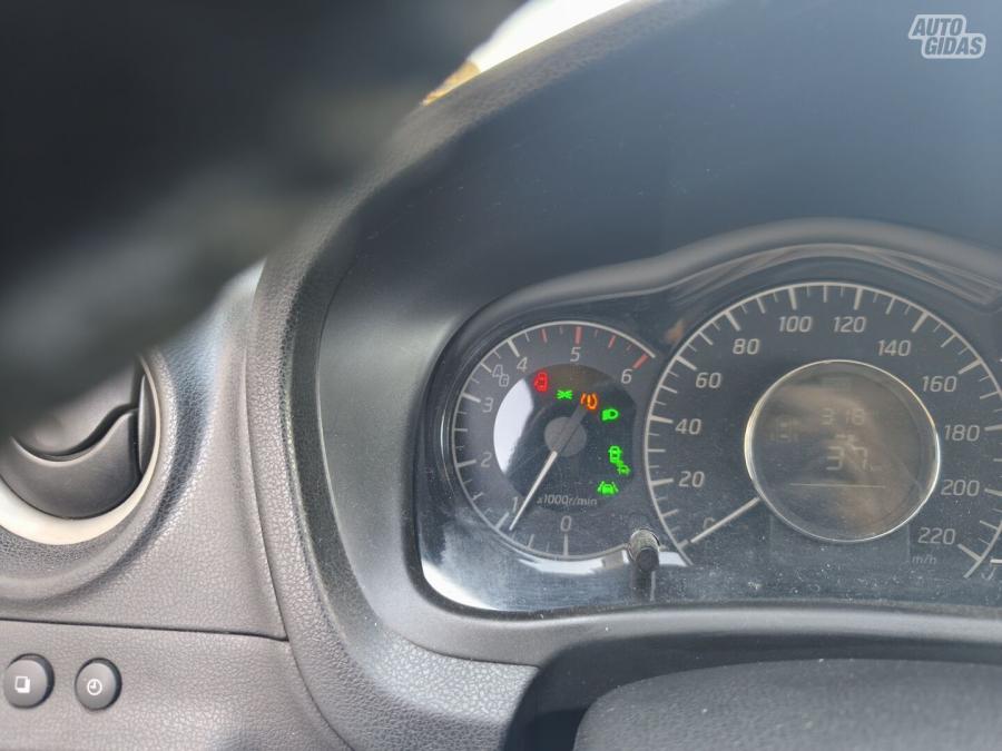 Nissan Note 2013 in Jurbarkas, with an engine capacity of 1.60 L and mileage of 218 thousand km for 3500 €, photo 13 on AUTOMOTO.COM.LV