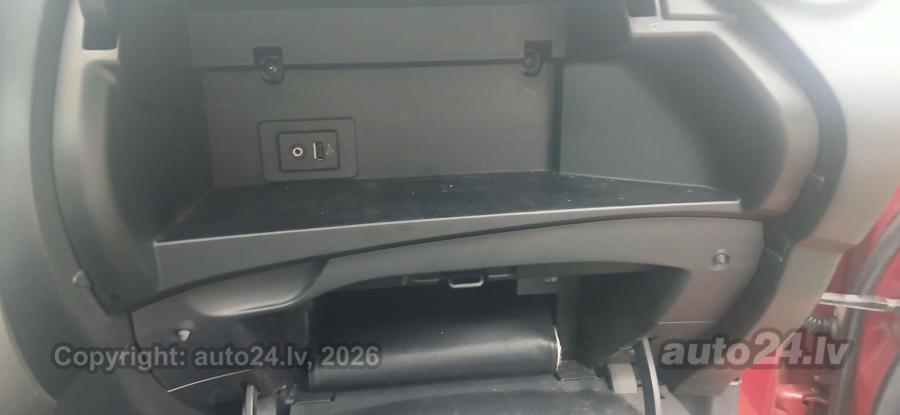 Nissan Note 2015 Tallina, ar dzinēja tilpumu 1.20 L un nobraukumu 202 tūkst. km par 4870 €, foto 8 vietnē AUTOMOTO.COM.LV