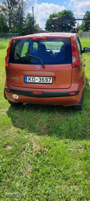Orange Nissan Note 2006 in Ludza, with an engine capacity of 1.60 L and mileage of 296 thousand km for 600 €, photo 5 on AUTOMOTO.COM.LV