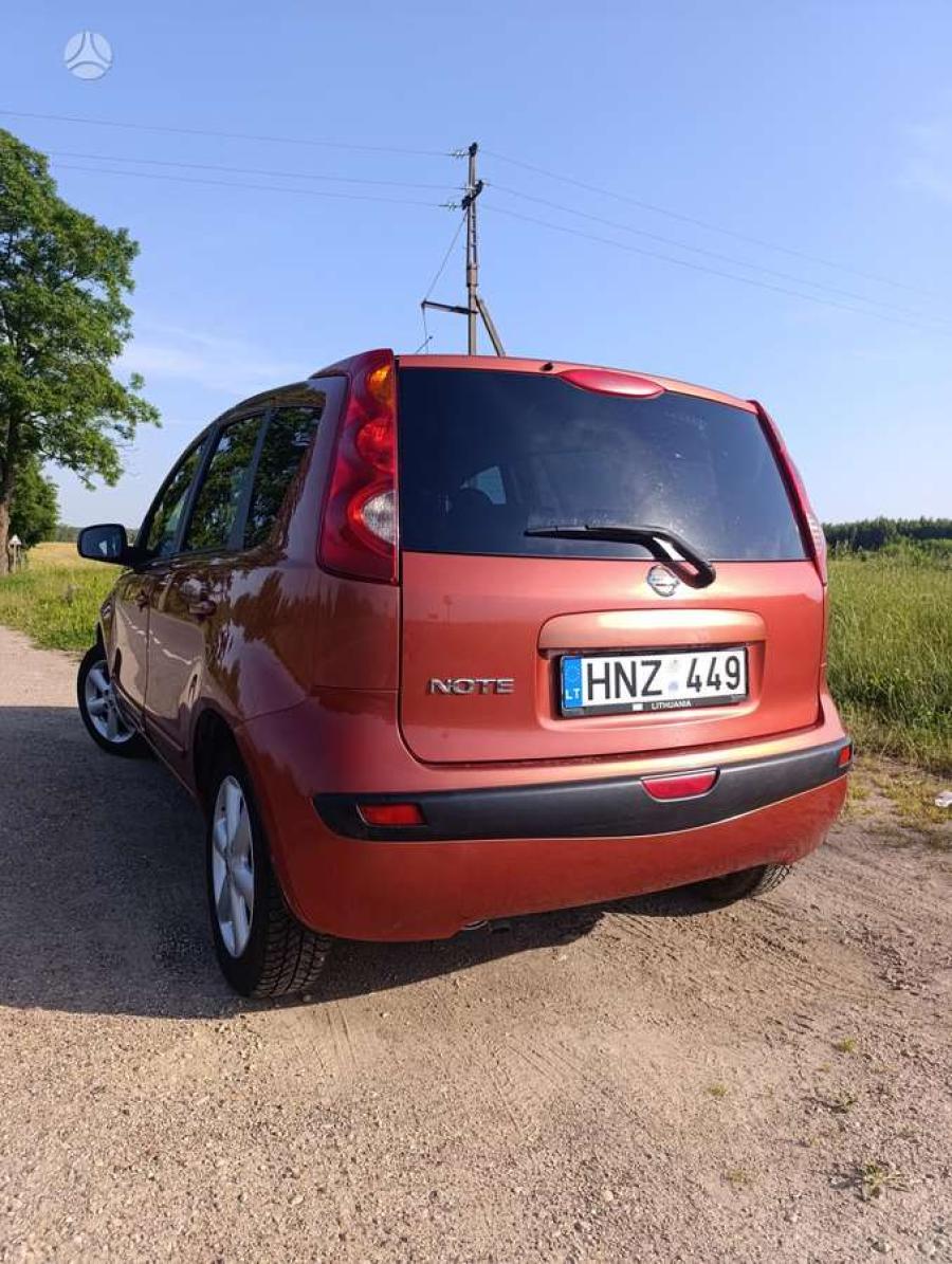 Orange Nissan Note 2006 in Ukmerge, with an engine capacity of 1.60 L and mileage of 251 thousand km for 1450 €, photo 8 on AUTOMOTO.COM.LV
