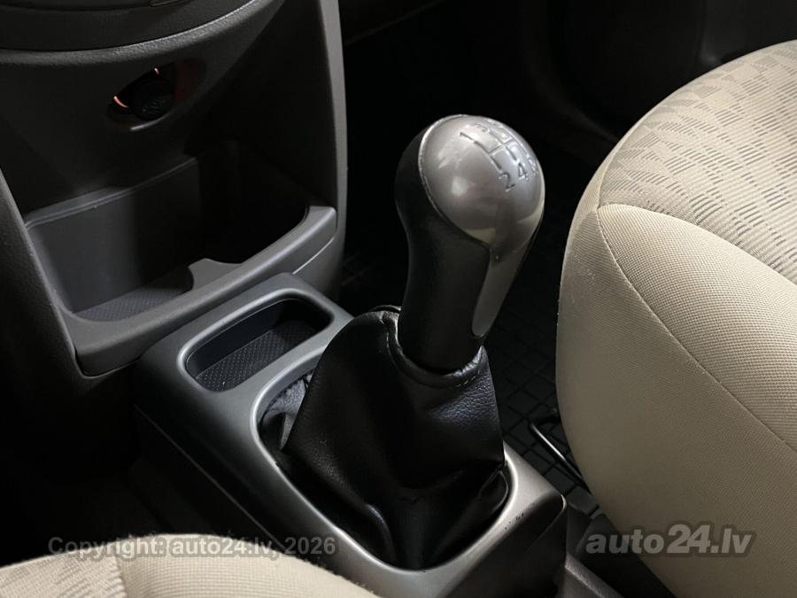 Orange Nissan Note 2006 in Tallinn, with an engine capacity of 1.40 L and mileage of 158 thousand km for 2499 €, photo 8 on AUTOMOTO.COM.LV