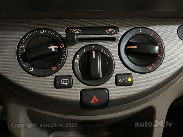Oranžs Nissan Note 2006 Tallina, ar dzinēja tilpumu 1.40 L un nobraukumu 158 tūkst. km par 2499 €, foto 8 vietnē AUTOMOTO.COM.LV