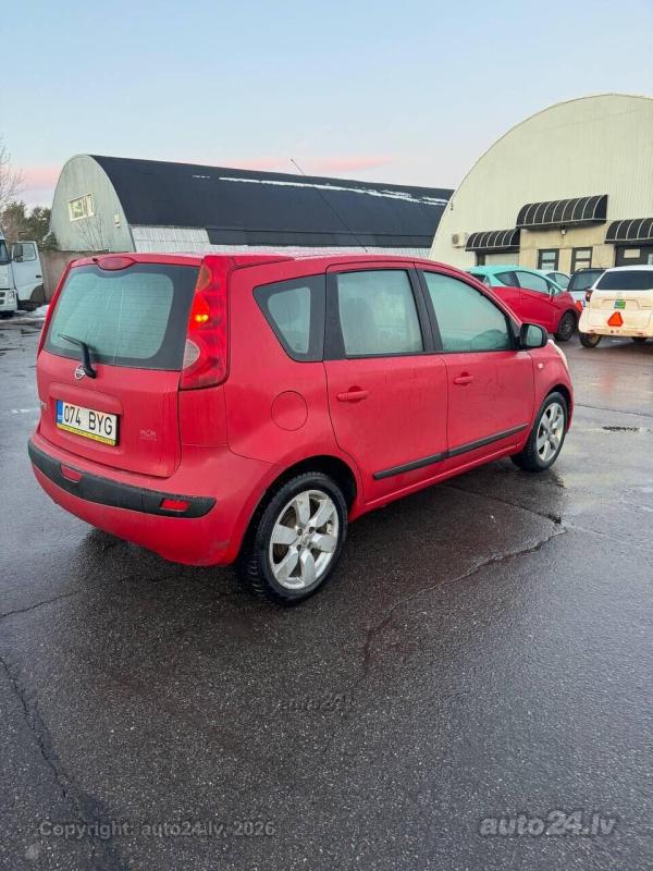 Red Nissan Note 2006 in Tallinn, with an engine capacity of 1.60 L and mileage of 210 thousand km for 1500 €, photo 6 on AUTOMOTO.COM.LV