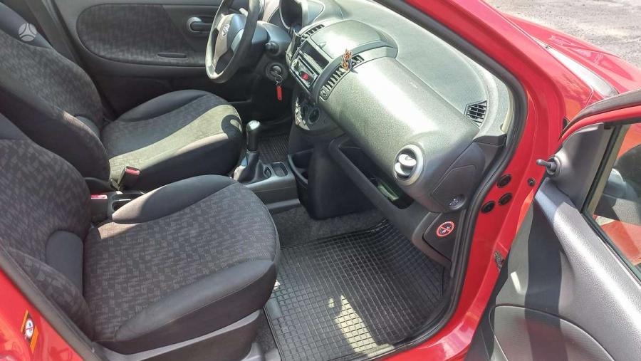 Red Nissan Note 2006 in Vilnius, with an engine capacity of 1.39 L and mileage of 181 thousand km for 1350 €, photo 7 on AUTOMOTO.COM.LV