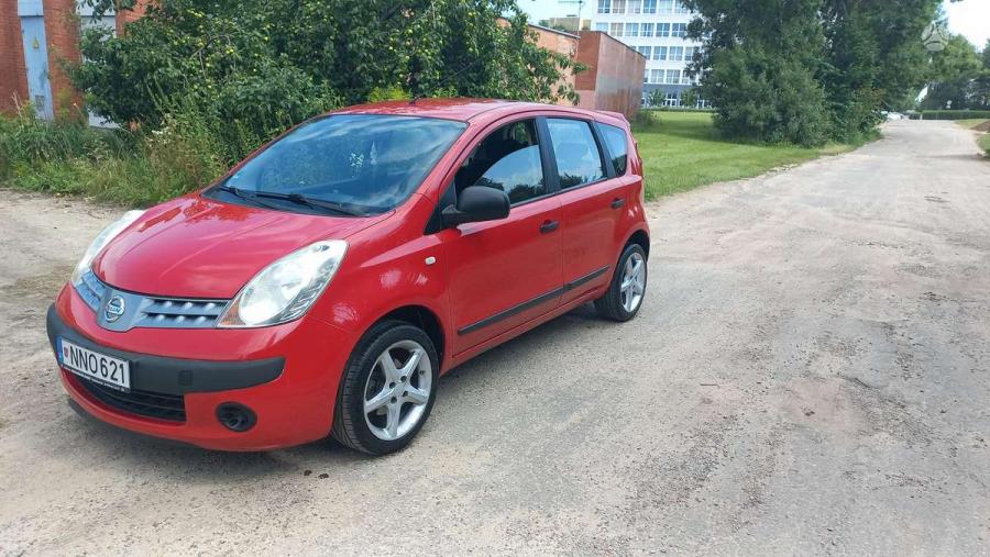 Red Nissan Note 2006 in Vilnius, with an engine capacity of 1.39 L and mileage of 181 thousand km for 1350 €, photo 21 on AUTOMOTO.COM.LV