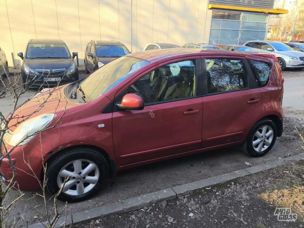 Sarkans Nissan Note 2008 Kauņa, ar dzinēja tilpumu 1.40 L un nobraukumu 235 tūkst. km par 1200 €, foto 9 vietnē AUTOMOTO.COM.LV