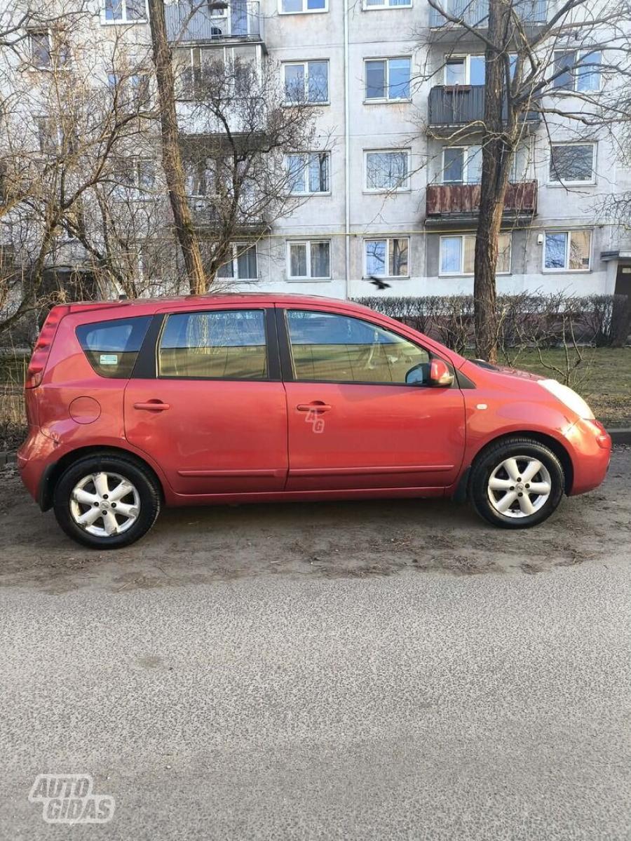 Sarkans Nissan Note 2008 Kauņa, ar dzinēja tilpumu 1.40 L un nobraukumu 235 tūkst. km par 1200 €, foto 16 vietnē AUTOMOTO.COM.LV