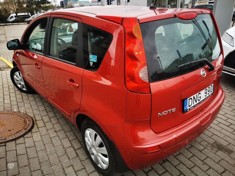 Red Nissan Note 2008 in Vilnius, with an engine capacity of 1.39 L and mileage of 223 thousand km for 1490 €, photo 8 on AUTOMOTO.COM.LV
