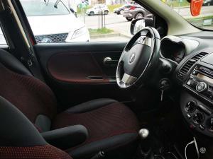 Red Nissan Note 2008 in Vilnius, with an engine capacity of 1.39 L and mileage of 223 thousand km for 1490 €, photo 23 on AUTOMOTO.COM.LV