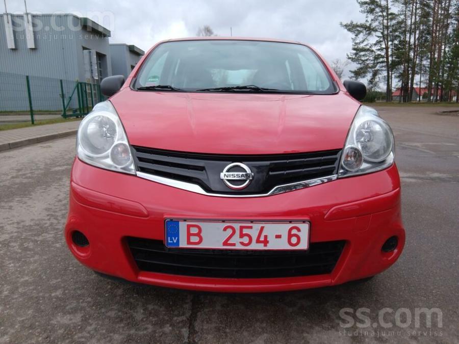 Red Nissan Note 2010 in Ogre, with an engine capacity of 1.40 L and mileage of 0 thousand km for 1999 €, photo 4 on AUTOMOTO.COM.LV