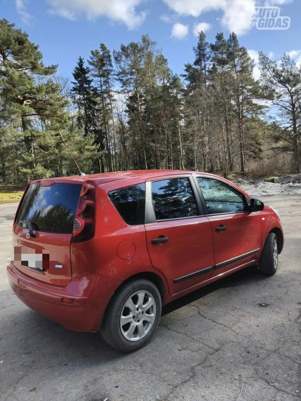 Sarkans Nissan Note 2010 Mažeikiai, ar dzinēja tilpumu 1.40 L un nobraukumu 137 tūkst. km par 2500 €, foto 4 vietnē AUTOMOTO.COM.LV