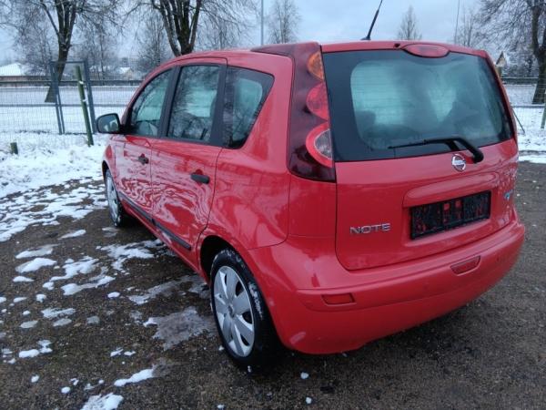 Red Nissan Note 2010 in Riga, with an engine capacity of 1.40 L and mileage of 147 thousand km for 3500 €, photo 4 on AUTOMOTO.COM.LV