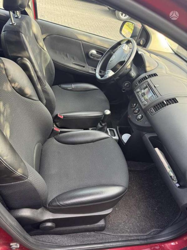 Sarkans Nissan Note 2012 Gargždai, ar dzinēja tilpumu 1.39 L un nobraukumu 105 tūkst. km par 3550 €, foto 6 vietnē AUTOMOTO.COM.LV