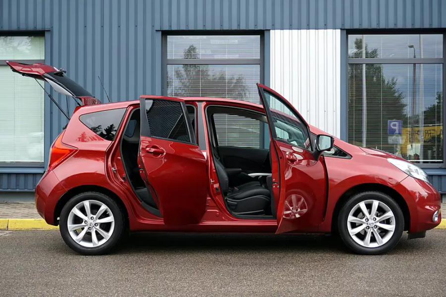 Red Nissan Note 2013 in Riga, with an engine capacity of 1.50 L and mileage of 194 thousand km for 4500 €, photo 13 on AUTOMOTO.COM.LV
