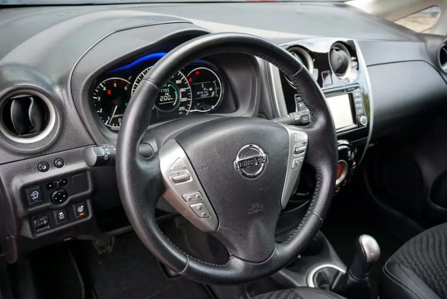 Red Nissan Note 2013 in Riga, with an engine capacity of 1.50 L and mileage of 194 thousand km for 4500 €, photo 22 on AUTOMOTO.COM.LV