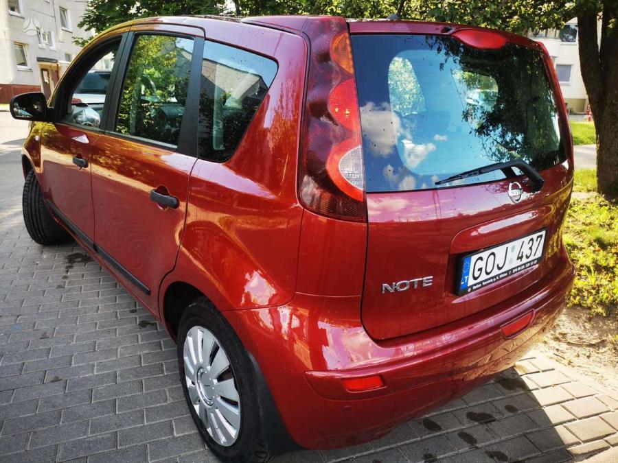 Red Nissan Note 2013 in Vilnius, with an engine capacity of 1.60 L and mileage of 167 thousand km for 4650 €, photo 6 on AUTOMOTO.COM.LV