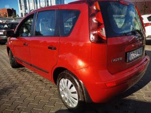 Red Nissan Note 2013 in Vilnius, with an engine capacity of 1.60 L and mileage of 137 thousand km for 4650 €, photo  on AUTOMOTO.COM.LV