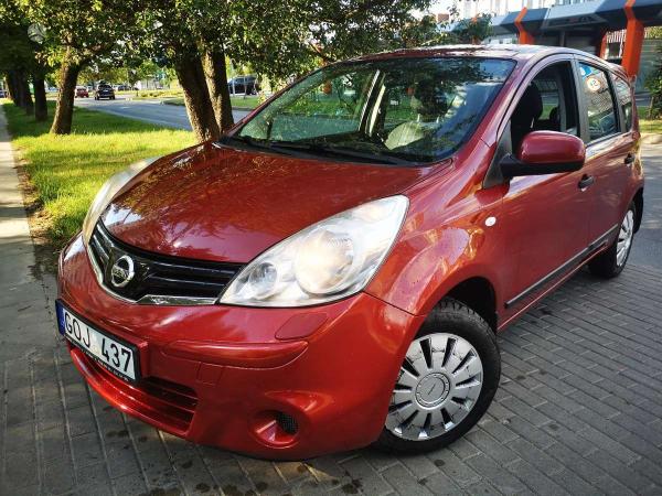 Red Nissan Note 2013 in Vilnius, with an engine capacity of 1.60 L and mileage of 137 thousand km for 4650 €, photo 4 on AUTOMOTO.COM.LV